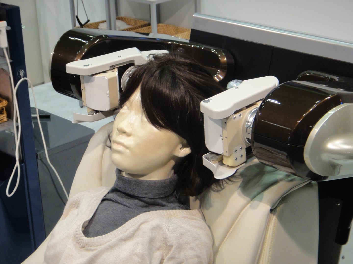 Panasonic’s dry hair spa robot offers a scalp treat – Newlaunches