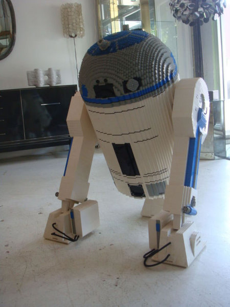 Lego R2D2 extrudes with detail and is up for sale – Newlaunches