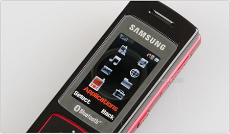 Samsung F200 – Newlaunches