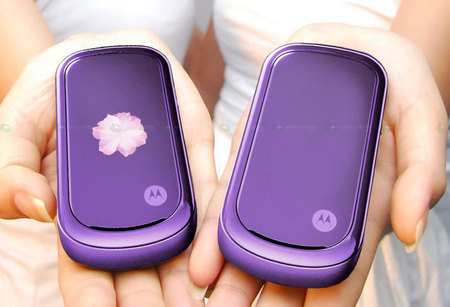 Motorola’s PEBL-U8, closer look – Newlaunches